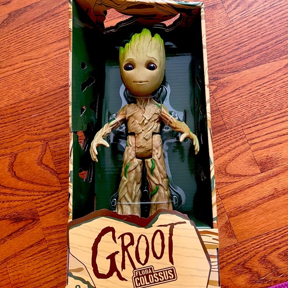 Disney | Toys | New Disney Parks Groot Flora Colossus Interactive ...